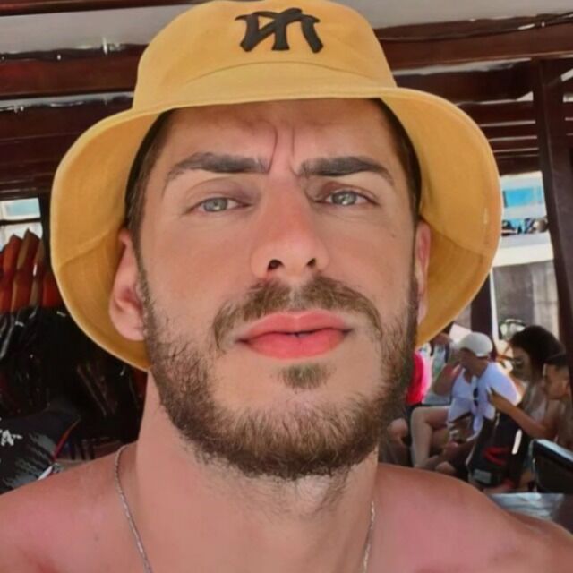 Bingfenfen.com | 07460 986703 | George | 1 report | 9 comments