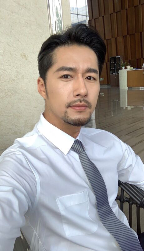 Instagram.com | アーチ Michelle Sharp | 1 report